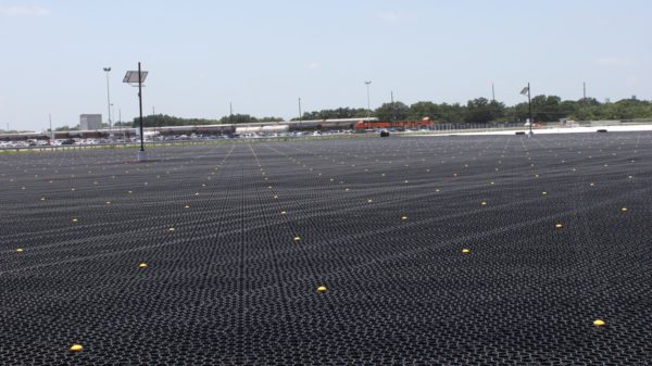 A Quick Guide to Gravel Parking Lot Construction - TRUEGRID Pavers