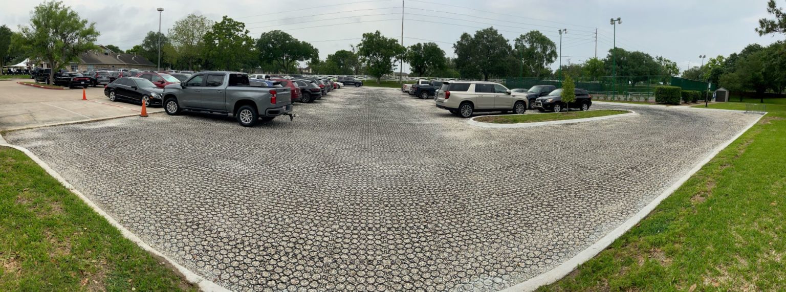 Commercial Pavers: Comparing Traditional and Modern Systems - TRUEGRID ...