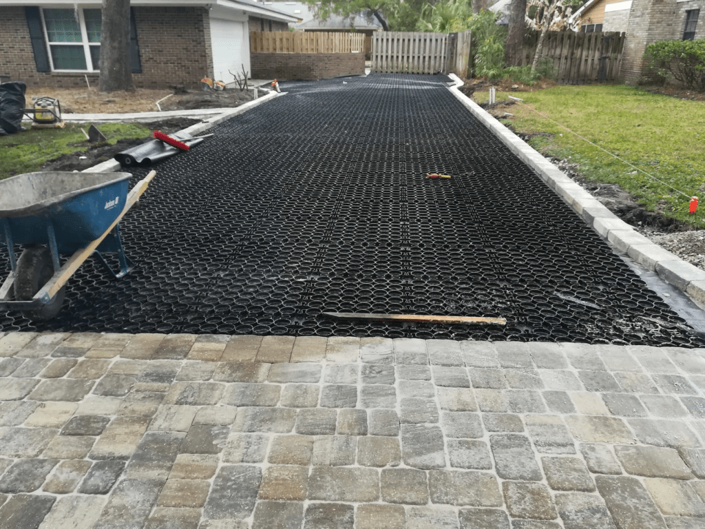The Pros and Cons of Cobblestone Driveway Pavers