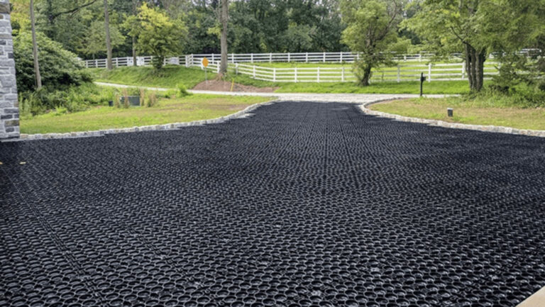 Crushed Limestone Driveway Pros and Cons - TRUEGRID Pavers Crushed Limestone Driveway Pros and Cons - TRUEGRID Pavers