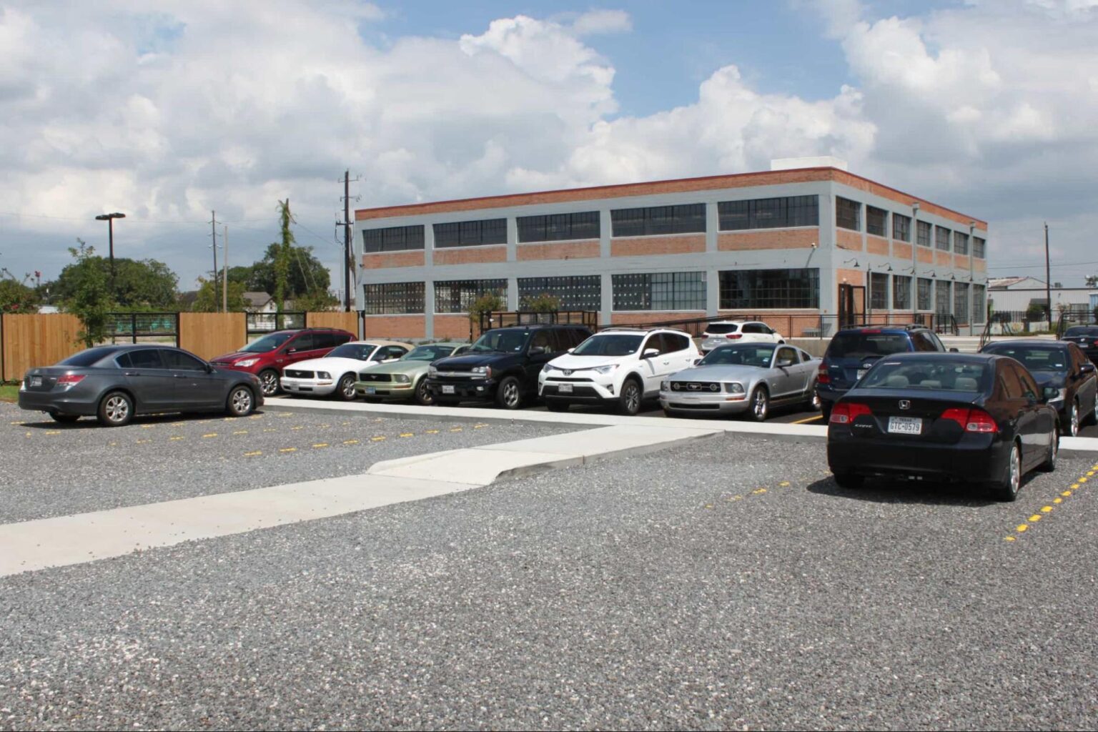 How Much Do Concrete Parking Lots Cost in 2023? - TRUEGRID Pavers