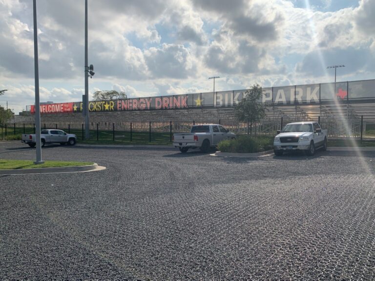 How Much Do Concrete Parking Lots Cost in 2023? - TRUEGRID Pavers